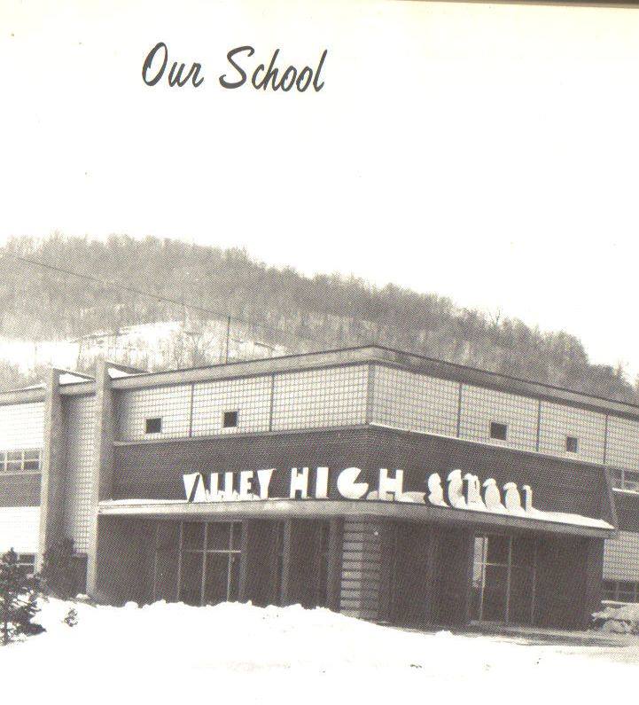 Valley Alumni Give Back Through Scholarship - The Community Trust ...